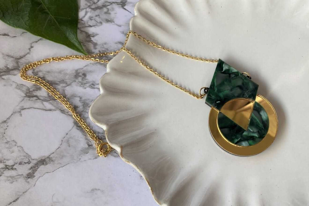 Inverted Necklace – Little Geraldine